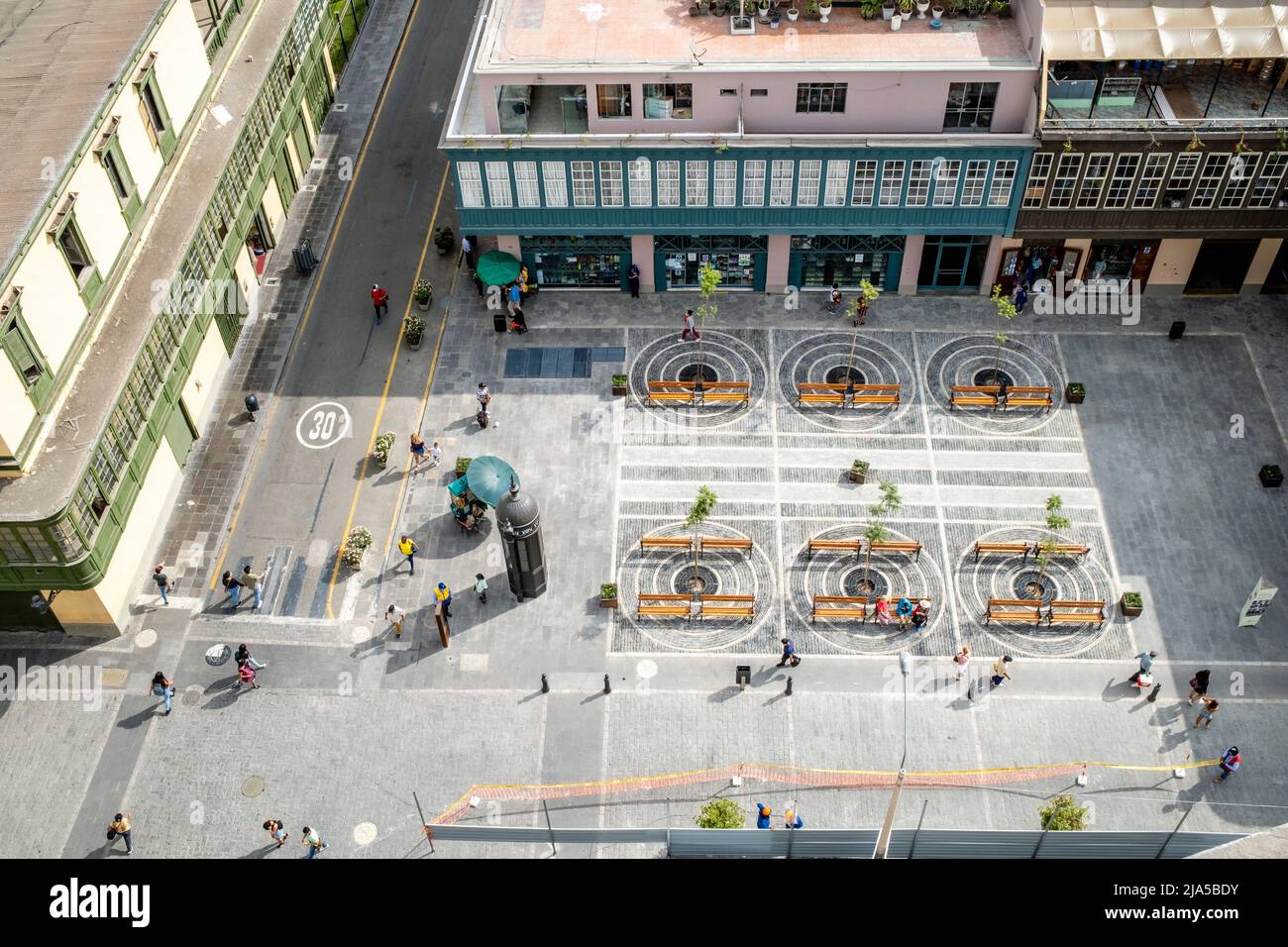 A Small Plaza Near The Plaza De Armas, Lima, Peru Stock Photo - Alamy