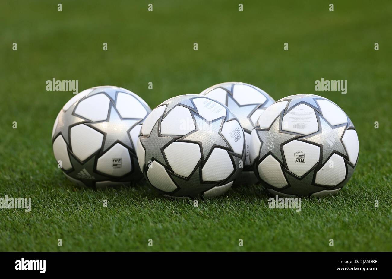 Champions league final paris 2022 hi-res stock photography and images ...