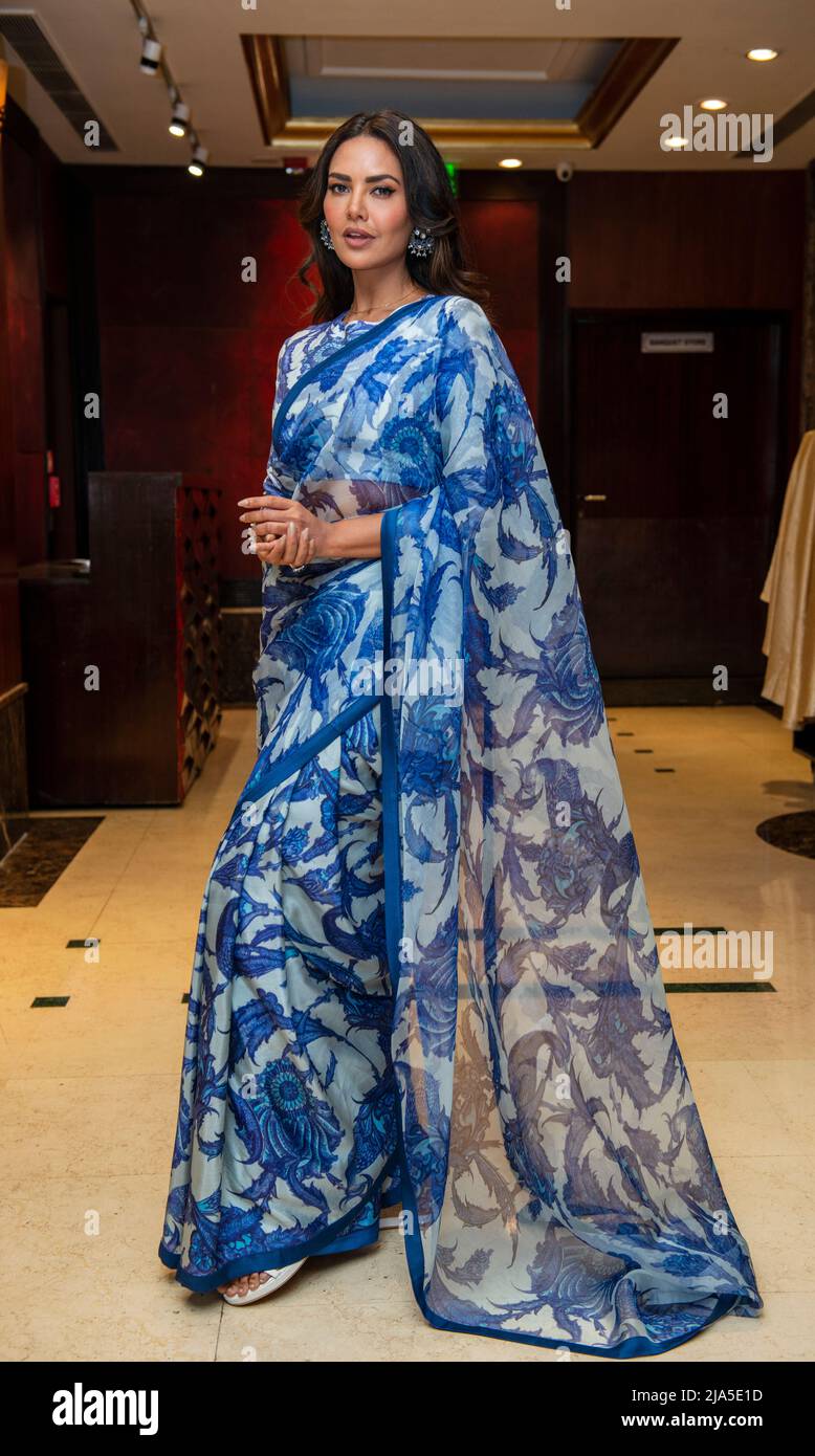 Actress Esha Gupta in a Saree attends a Press Meeting on the upcoming ...