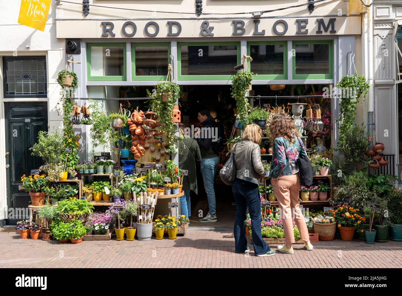 Old flower shop hi-res stock photography and images - Alamy