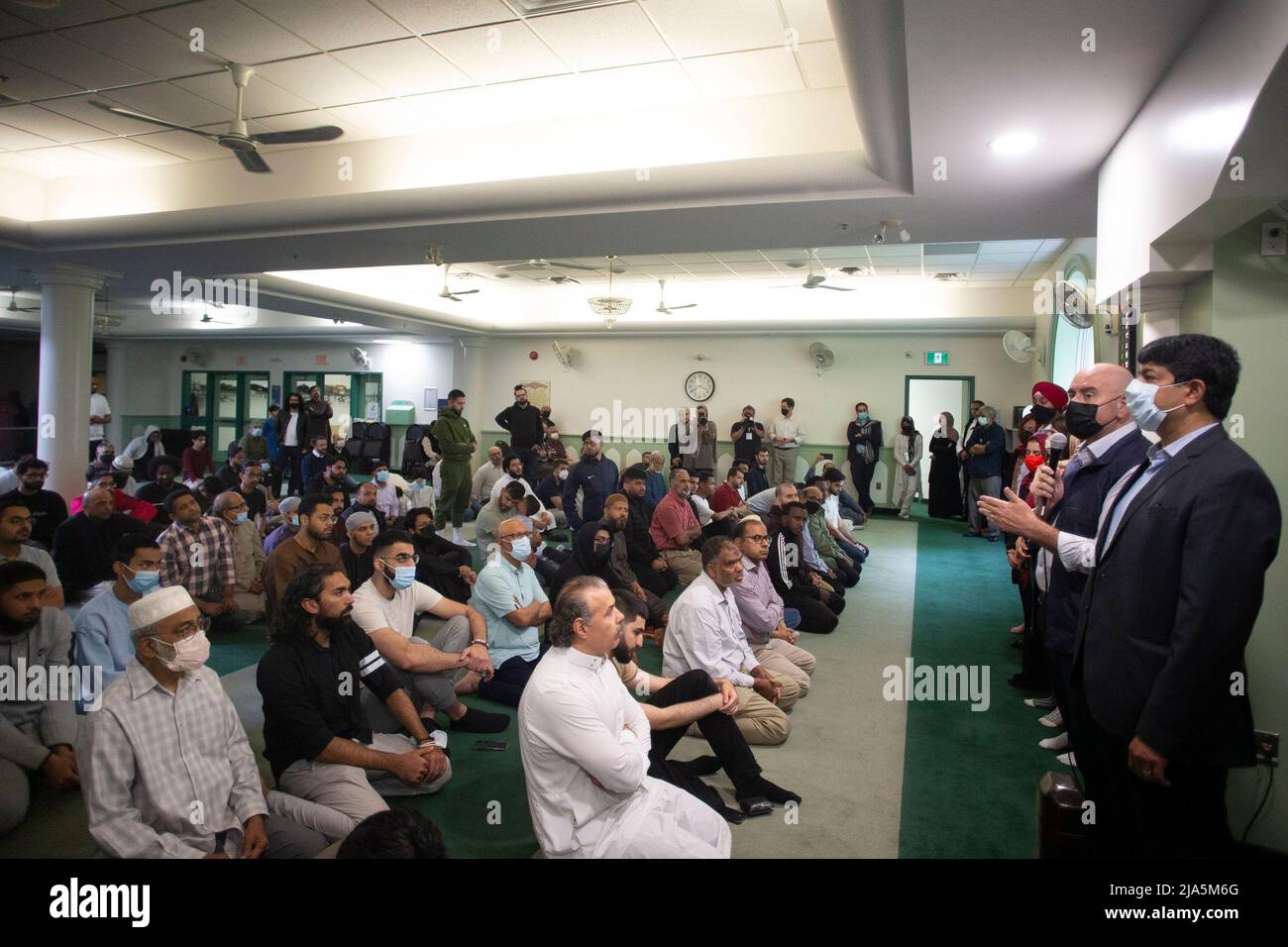Ontario Liberal Leader Steven Del Duca speaks to worshippers at ISNA ...