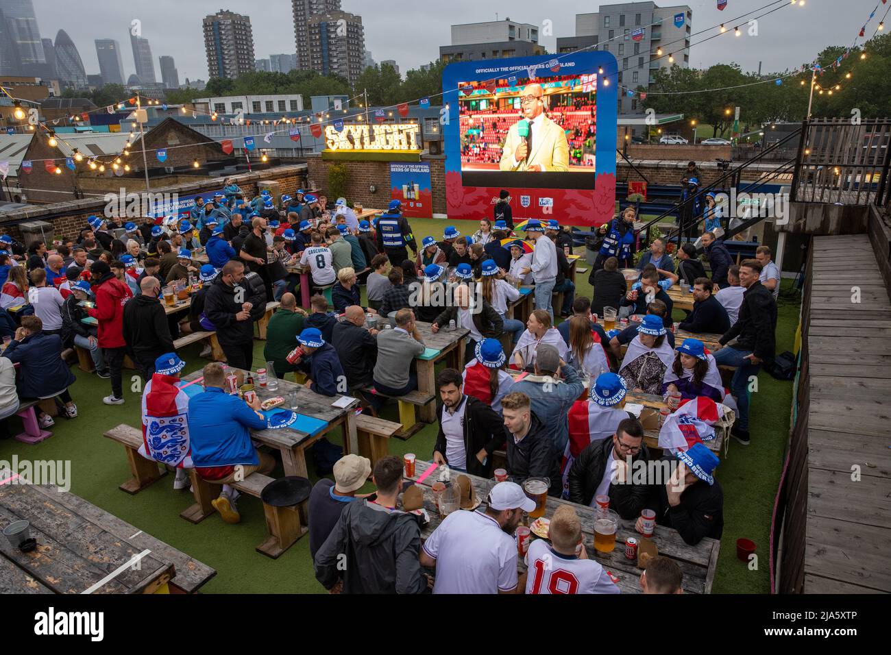 England and Scotland football fans watch their teams play Euros match ...