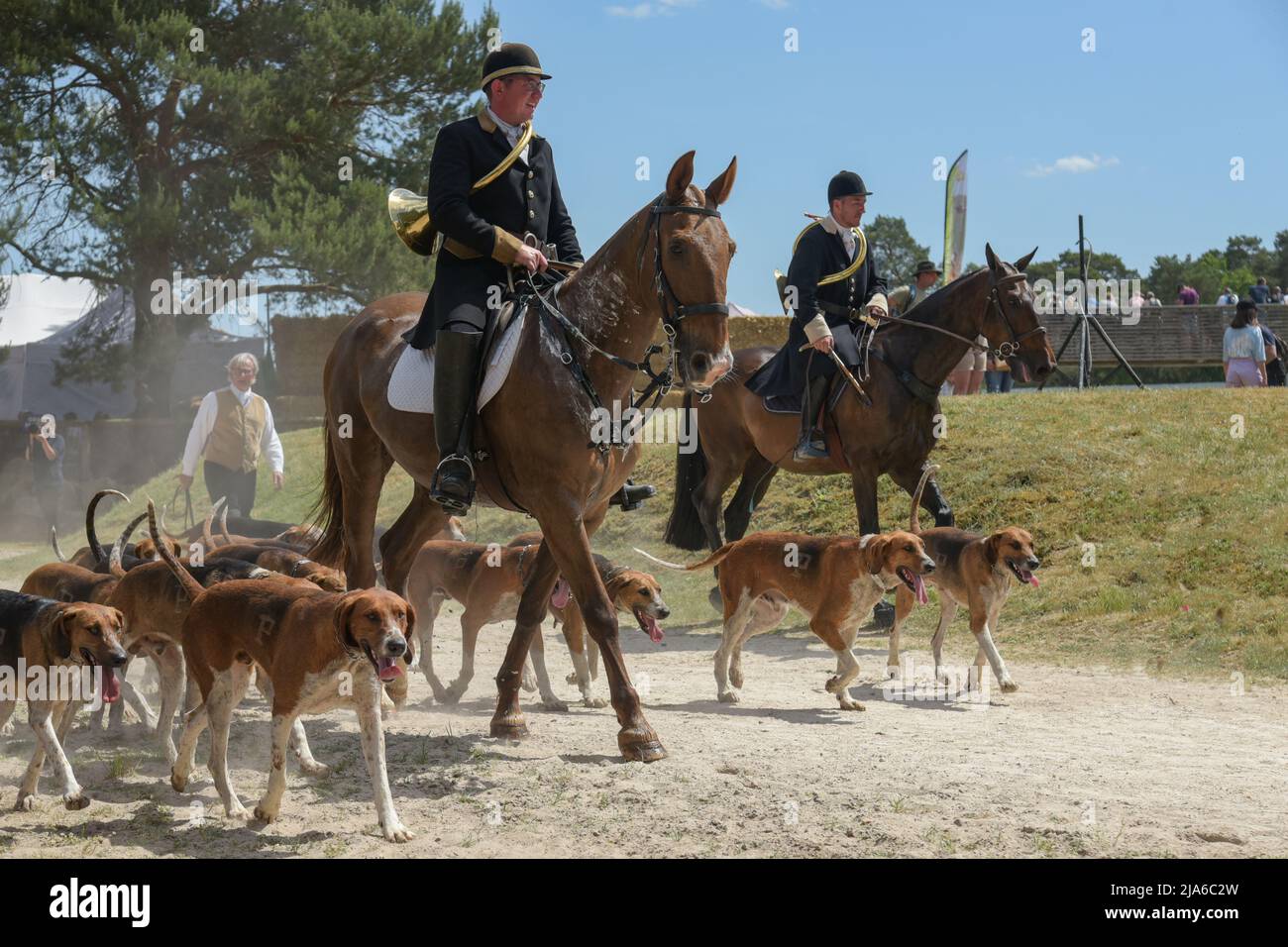 Fontainebleau - France - May 2022: demonstration of hunting with hounds ...