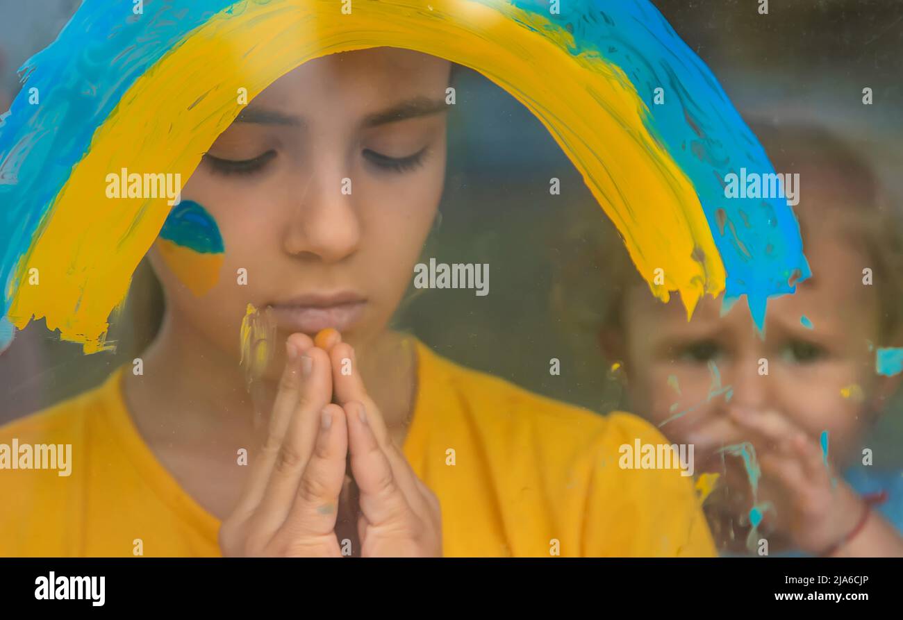 Save kids of ukraine hi-res stock photography and images - Alamy