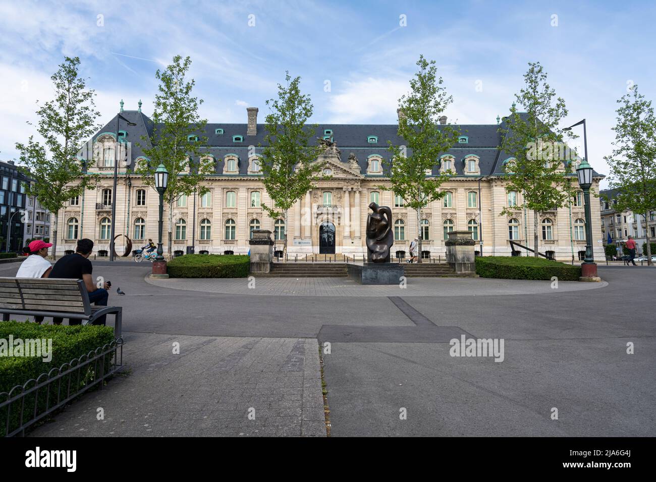 Bank headquarters building hi-res stock photography and images - Alamy