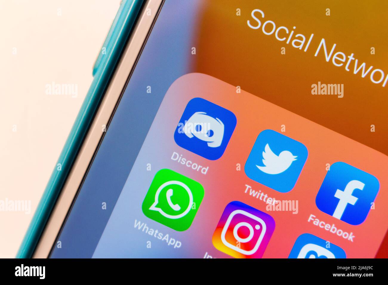 Discord messaging app hi-res stock photography and images - Alamy