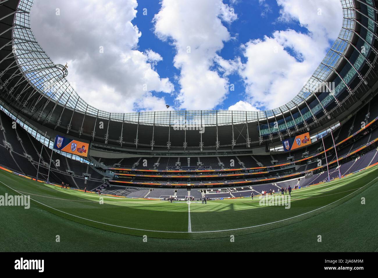 Tottenham hotspur stadium general rugby hi-res stock photography and ...