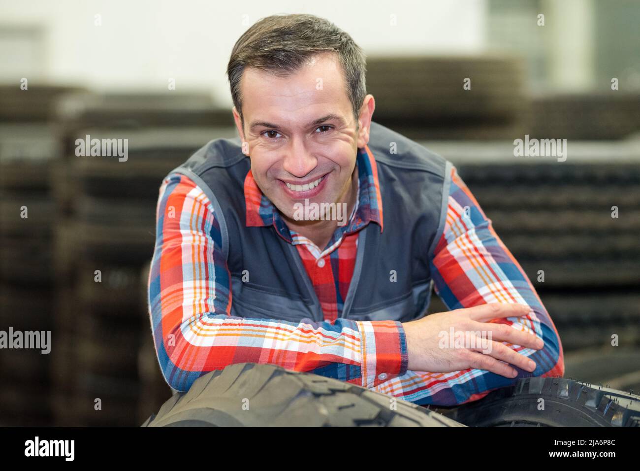 Man working garage house hi-res stock photography and images - Alamy