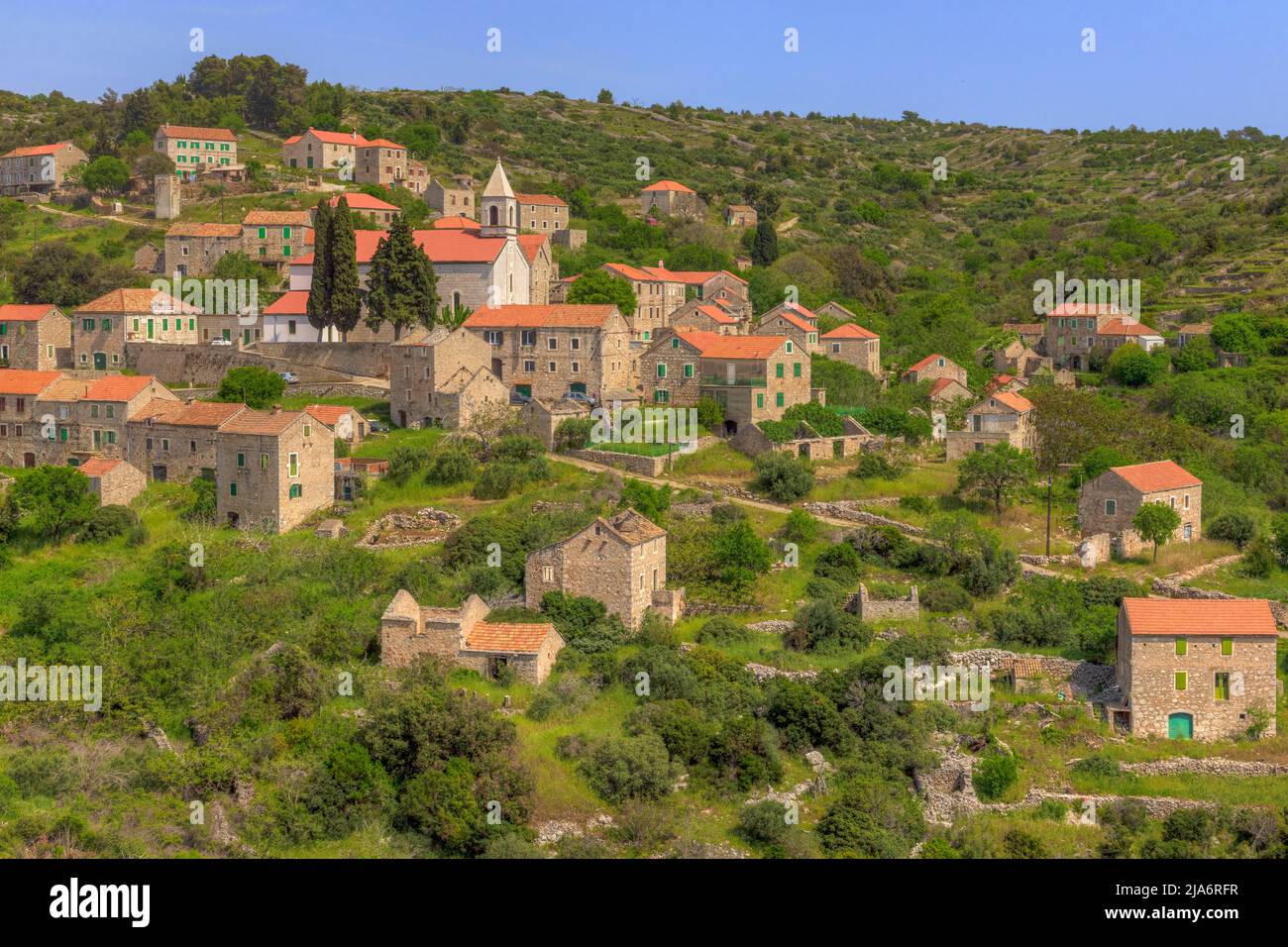 Lavender fields hvar croatia hi-res stock photography and images - Alamy