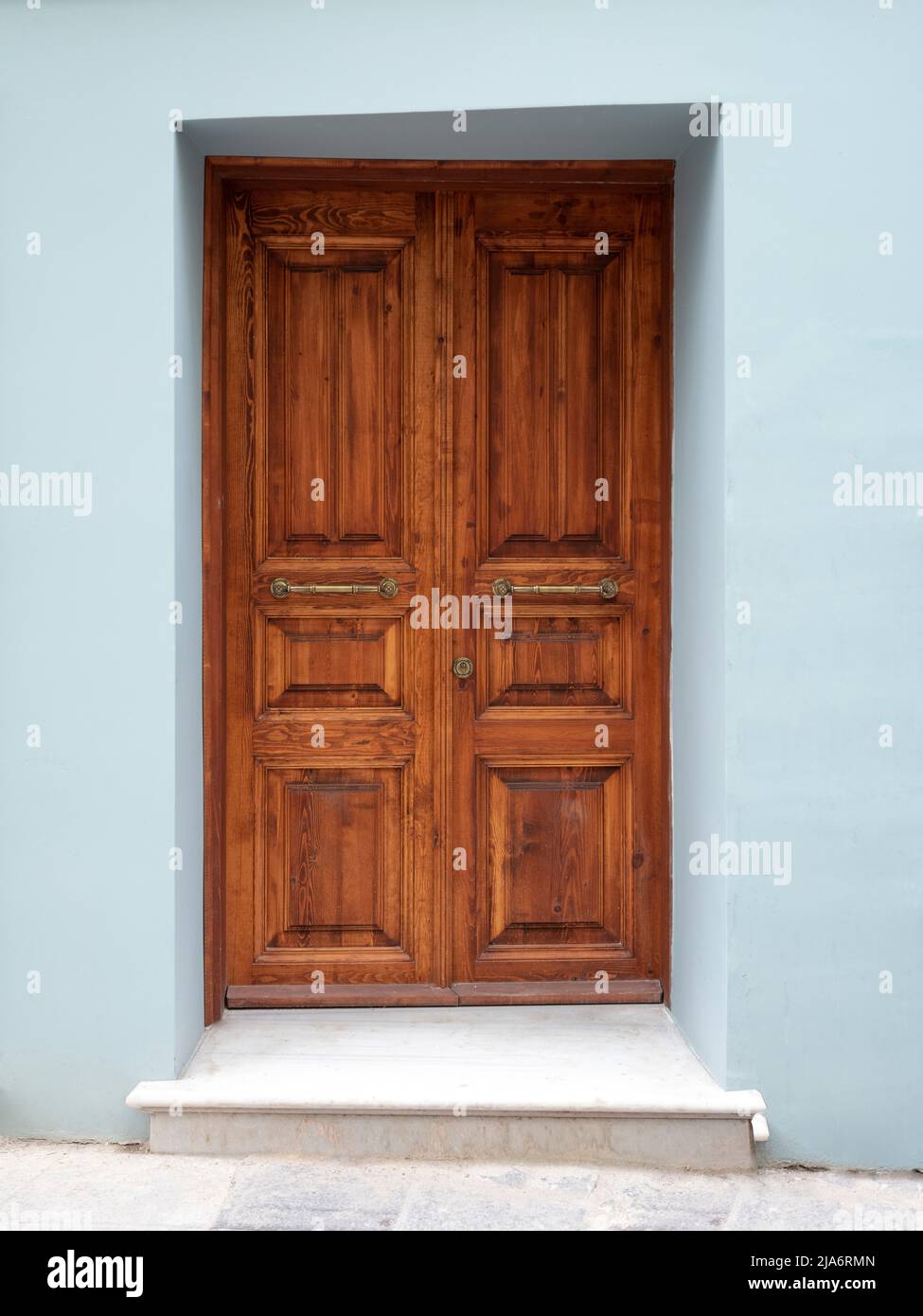 front view wooden door background Stock Photo - Alamy