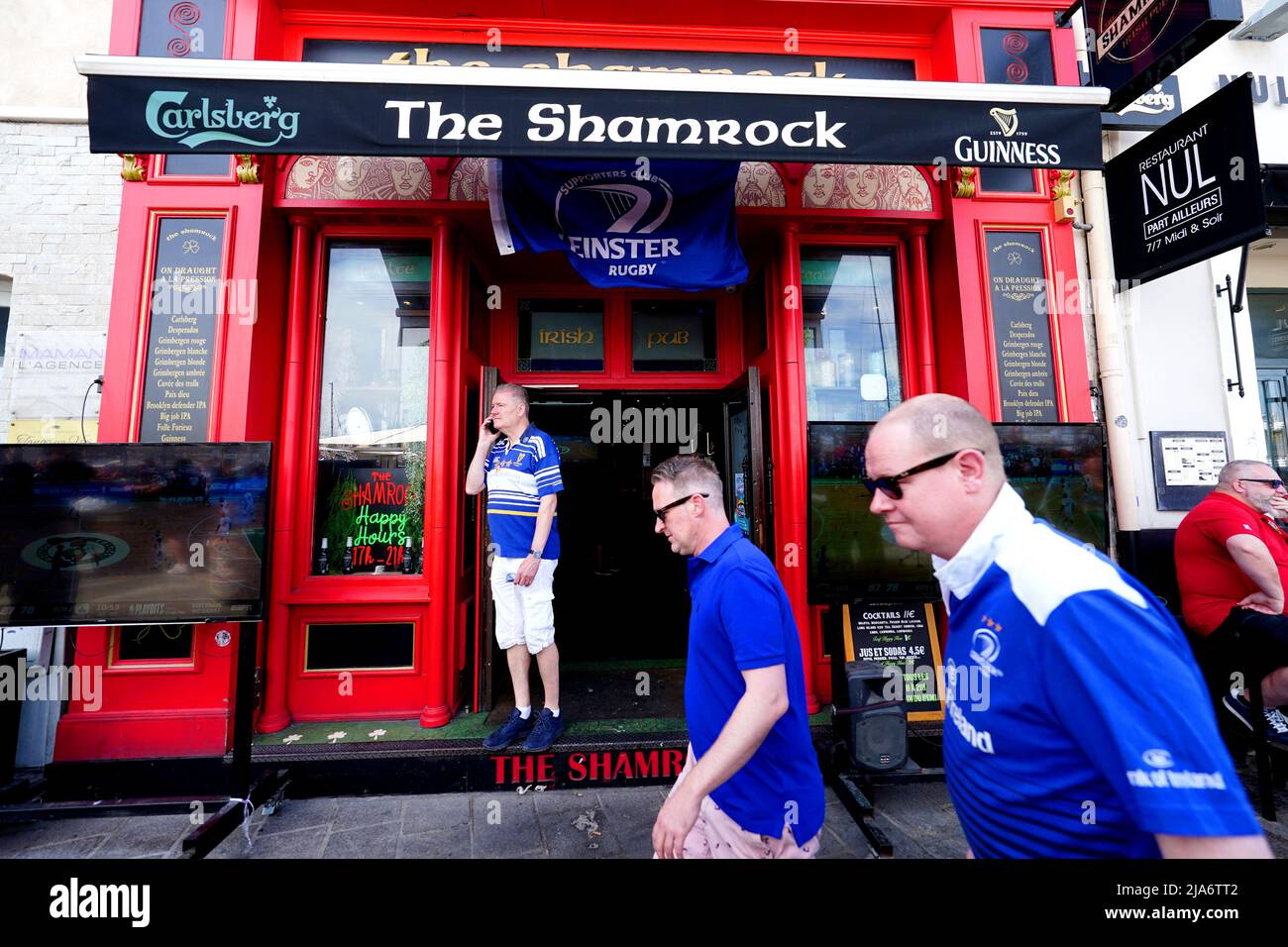 Leinster rugby fans hi-res stock photography and images - Alamy
