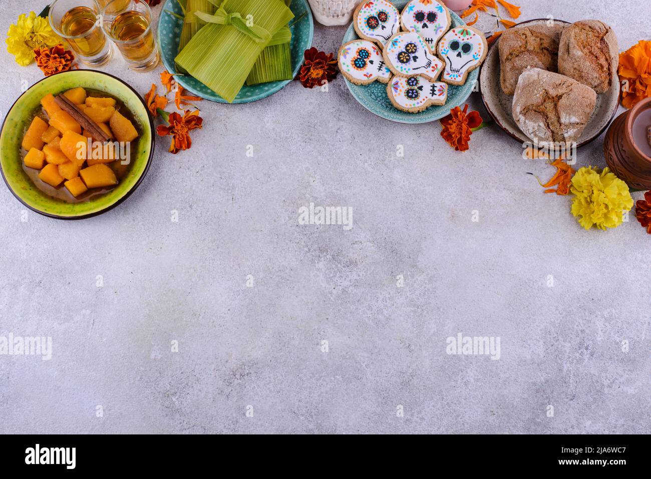 Traditional Day of the dead food Stock Photo - Alamy