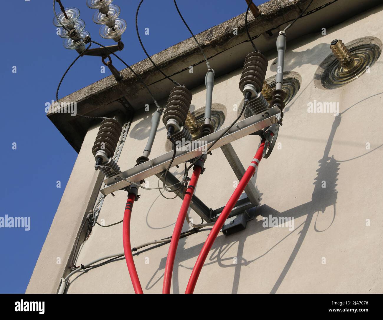 connection of the high voltage electrical cables of an electrical ...