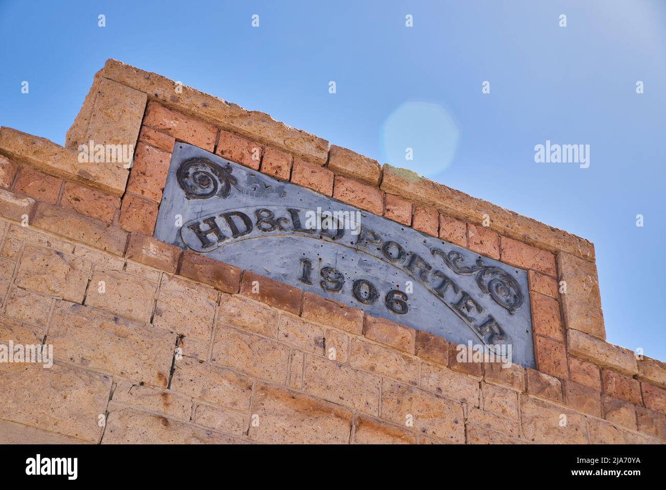 Abandoned Porter building in desert ghost town Stock Photo - Alamy