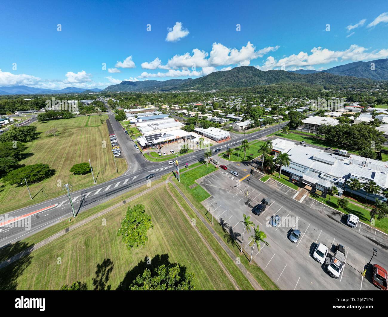 Birds eye view beautiful tropical hi-res stock photography and images ...