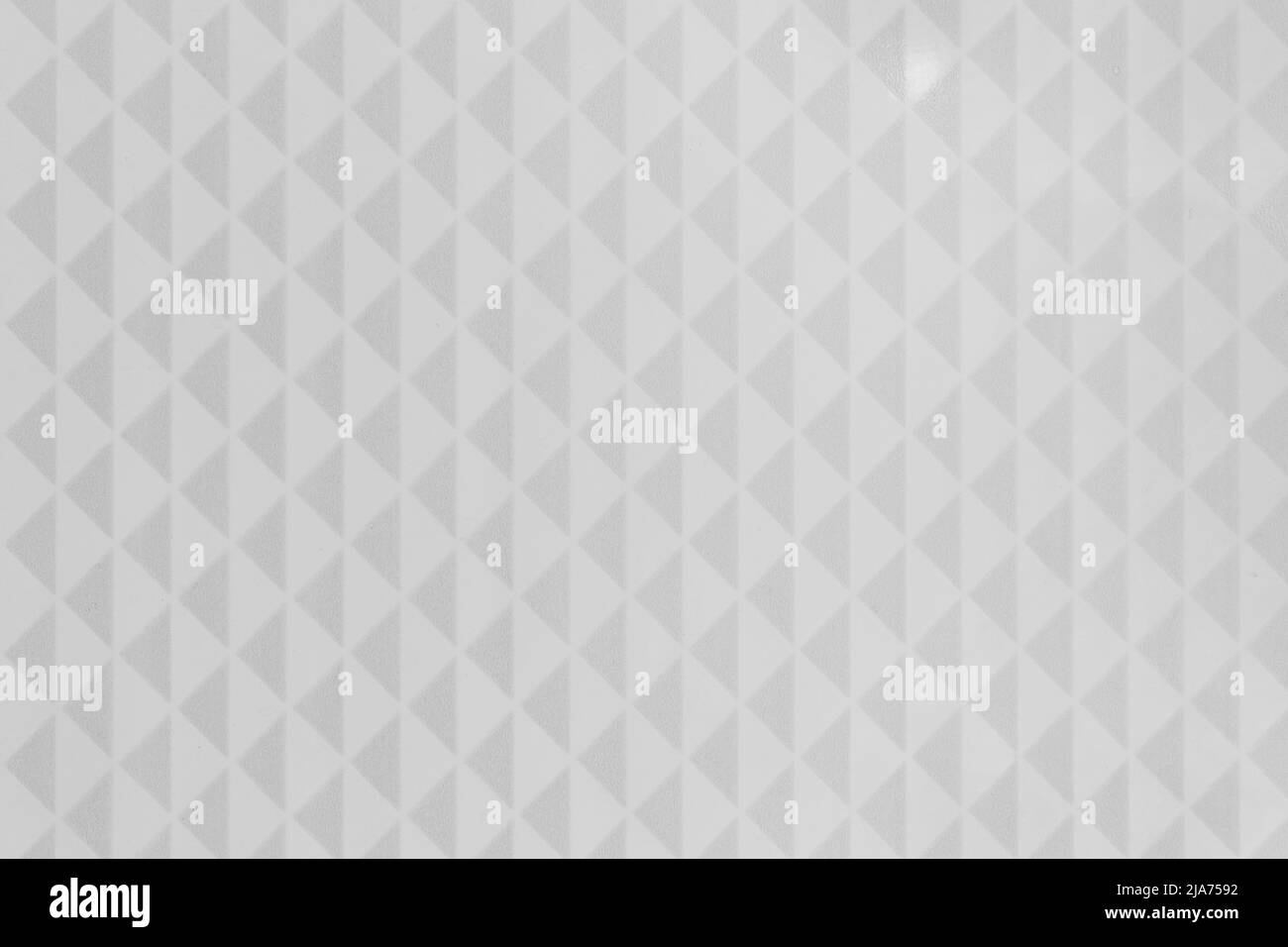 Geometric white pyramid hi-res stock photography and images - Alamy