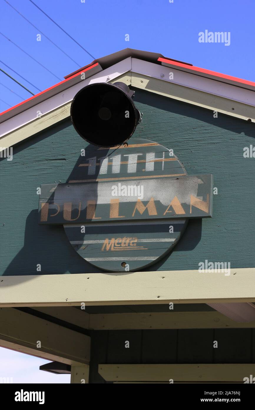 Metra sign hi-res stock photography and images - Alamy