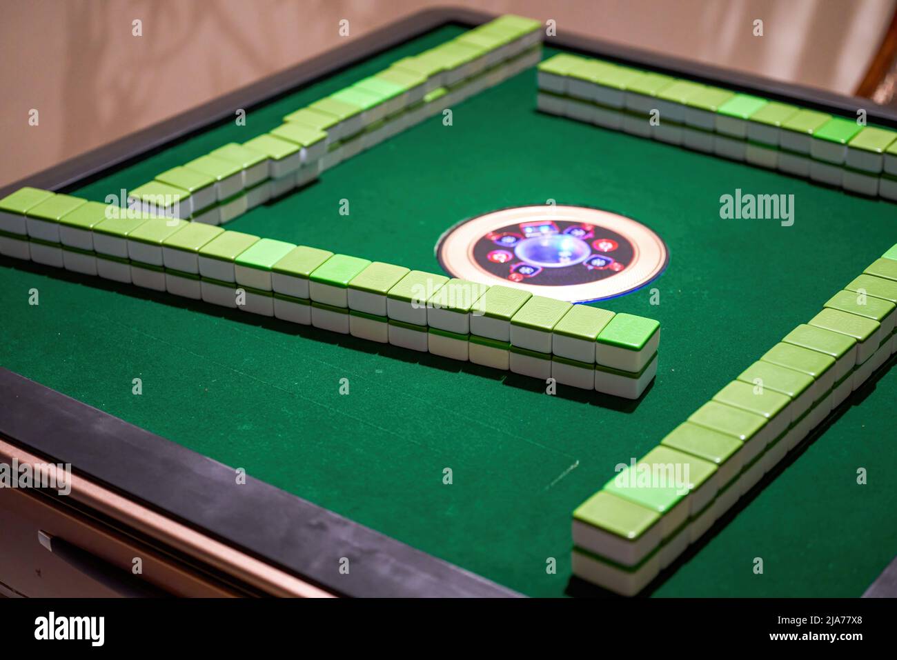Mahjong machine hi-res stock photography and images - Alamy