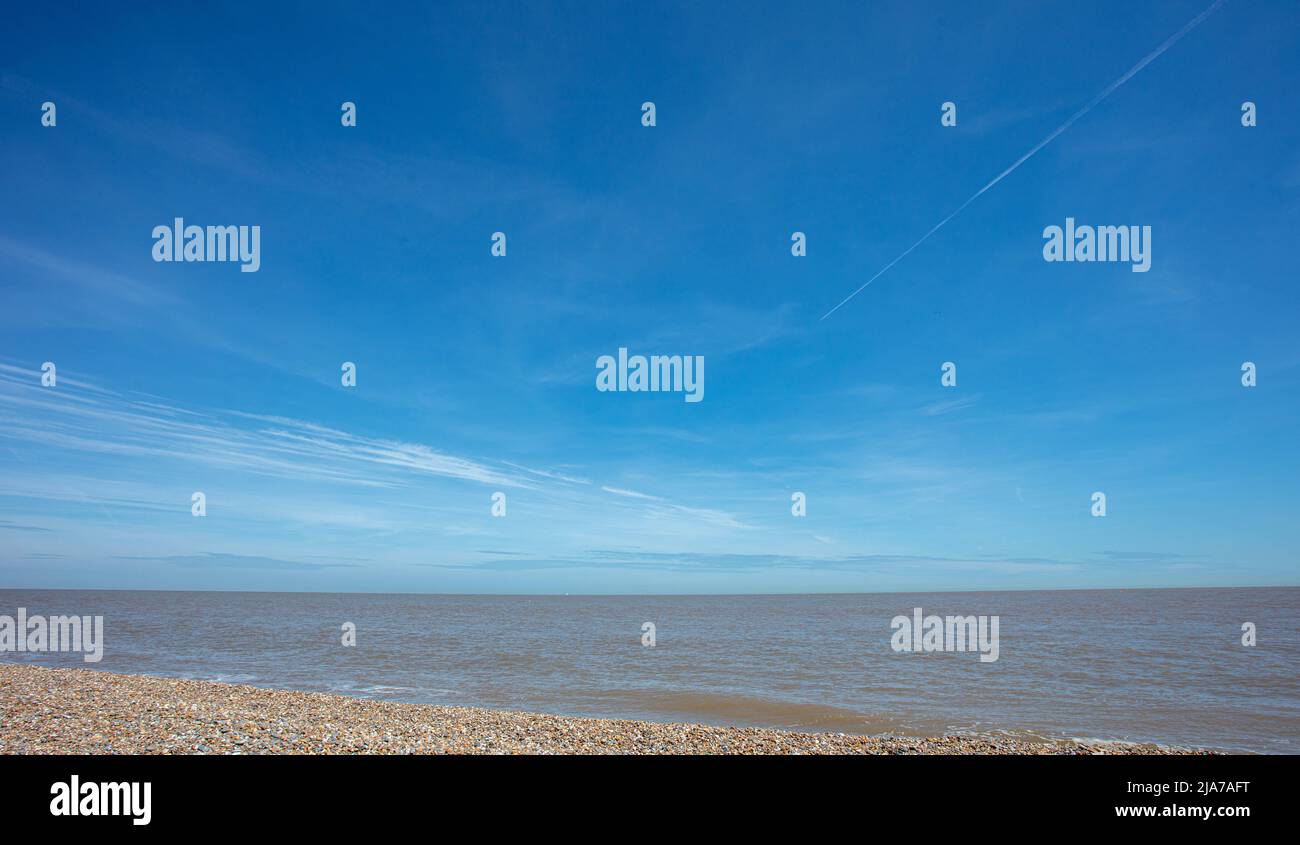 Landscape stony beach pebbles hi-res stock photography and images - Alamy