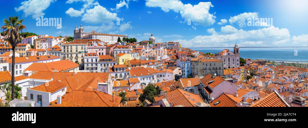 Lisbon beautiful buildings hi-res stock photography and images - Alamy