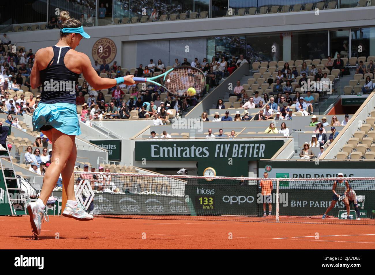 Iga swiatek forehand hi-res stock photography and images - Alamy