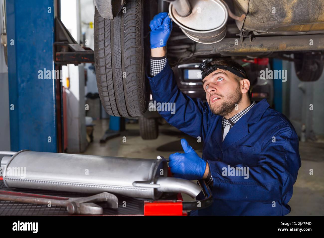 Workplace foreman service repairing hi-res stock photography and images ...