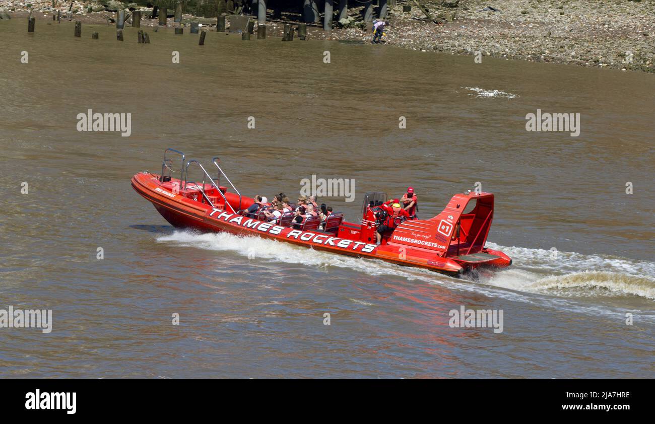 Thames rockets sightseeing speedboat hi-res stock photography and ...