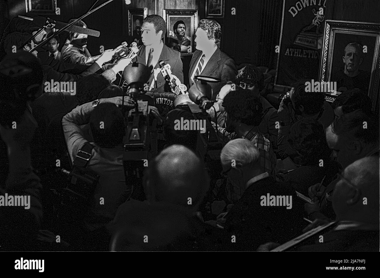 Heisman trophy ceremony hi-res stock photography and images - Alamy