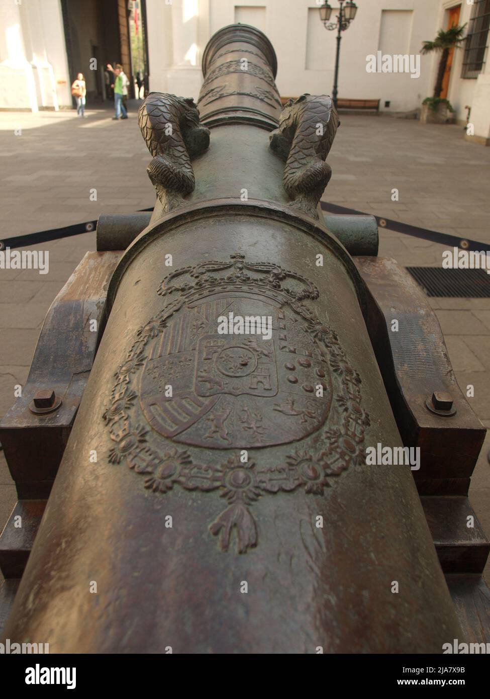 "El Relampago" (Lightning) Bronze cannon forged in 1772, in the ...