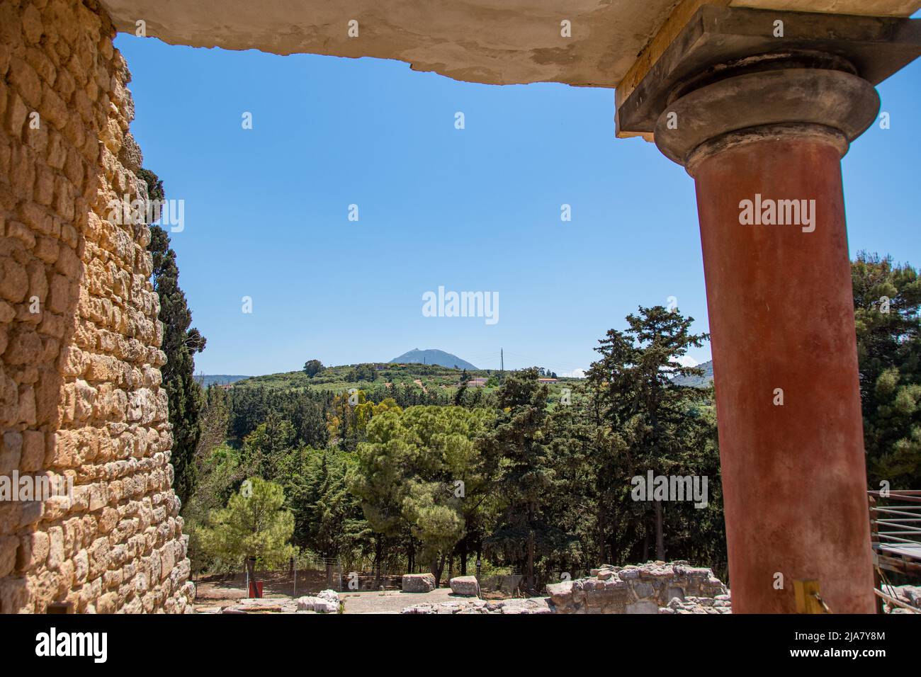 The historic Palace of Knossos on the Greek island of Crete Stock Photo ...