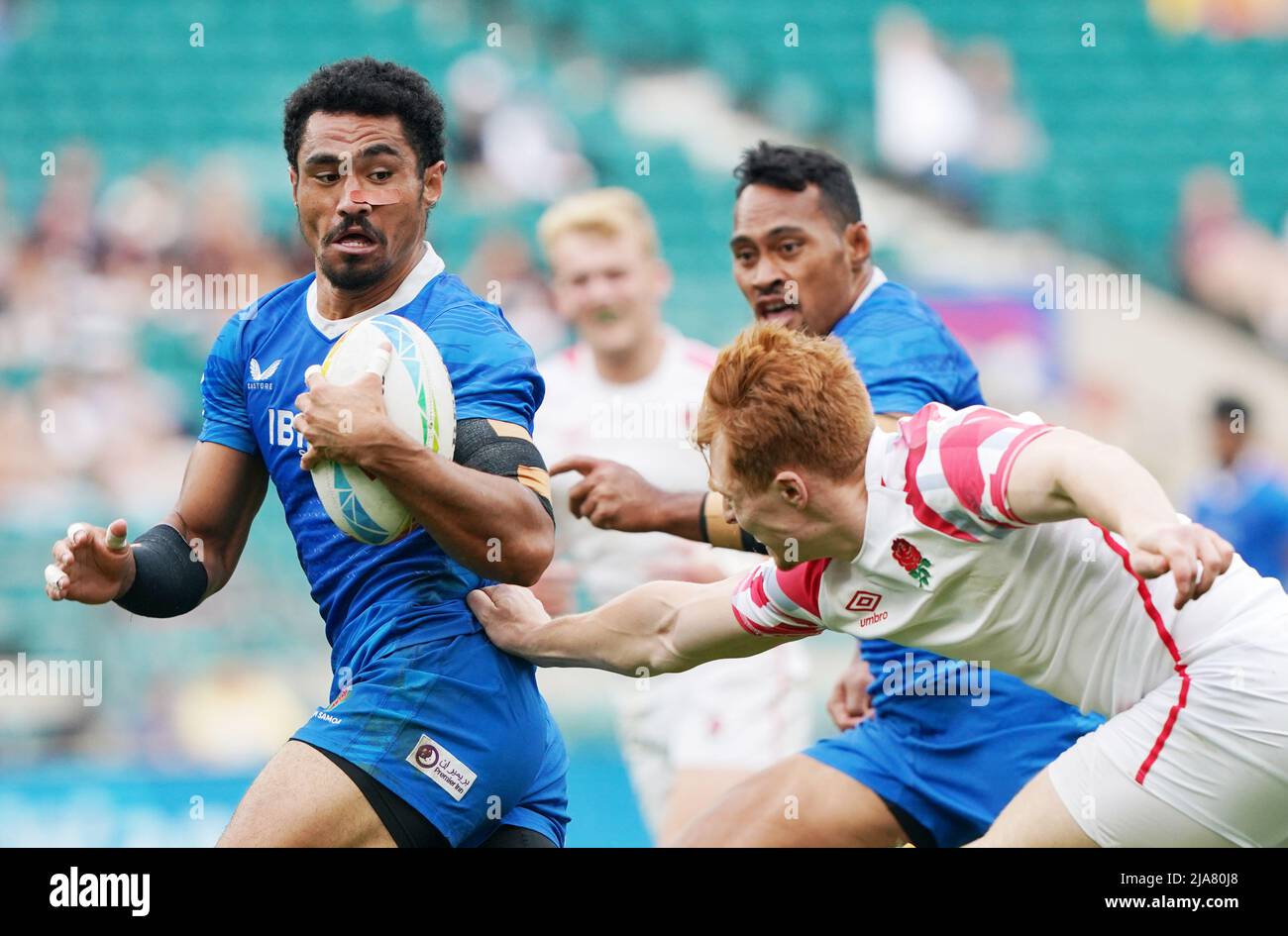 Samoa's Vaa Apelu Maliko (left) and England's Blake Boyland (right ...