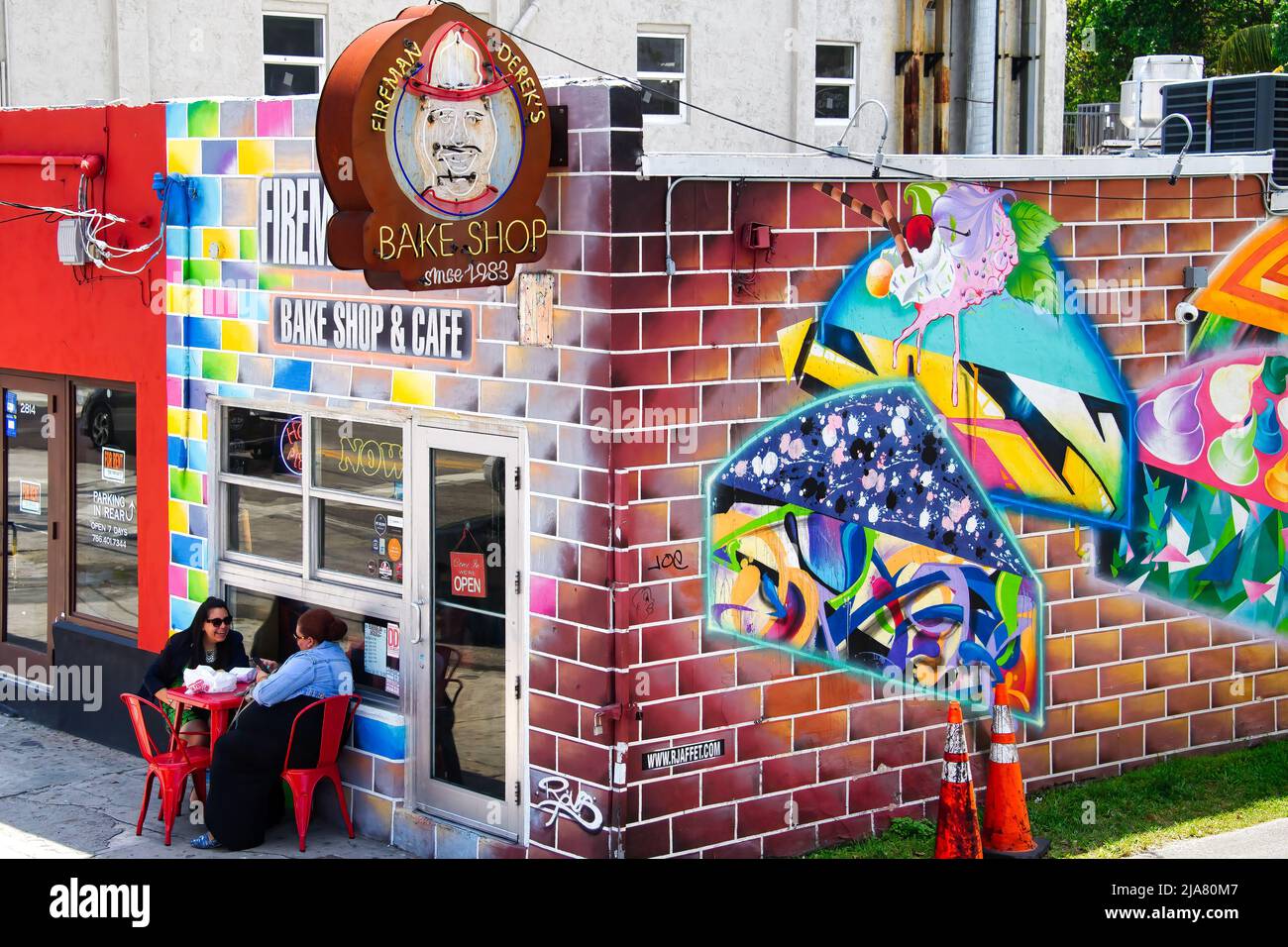 Miami wynwood shop hi-res stock photography and images - Alamy