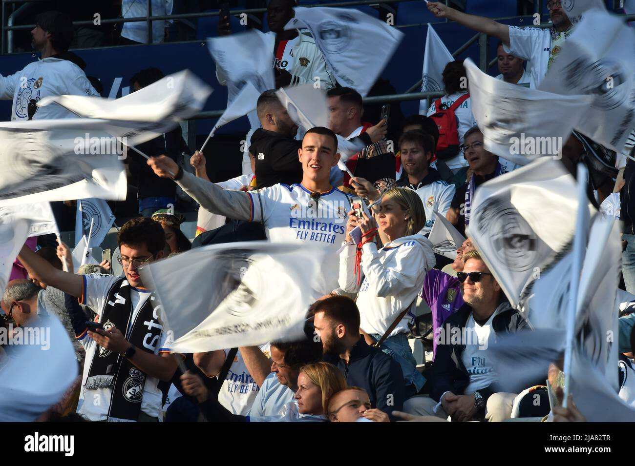 Real madrid fans hi-res stock photography and images - Alamy