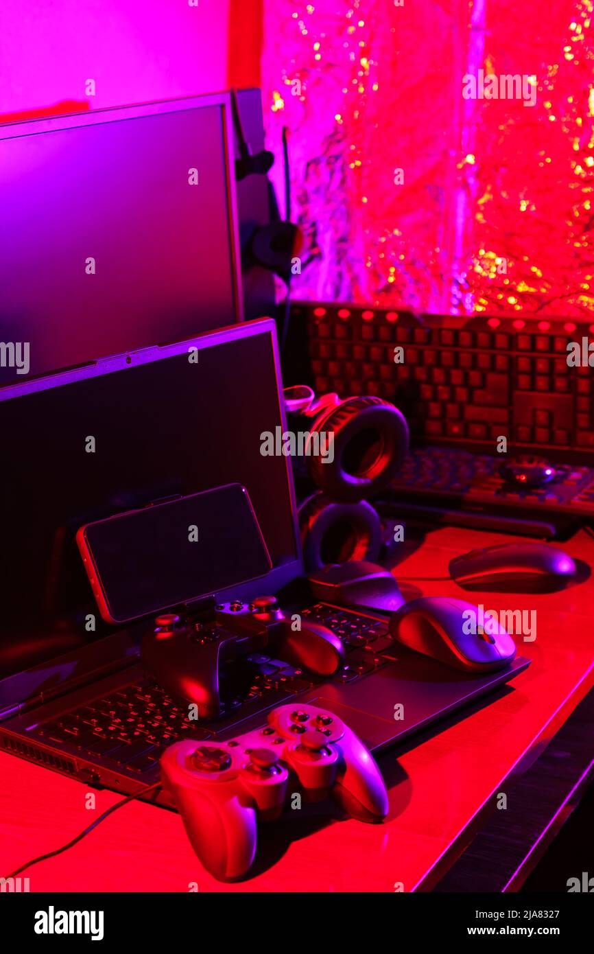 Gaming table accessories hi-res stock photography and images - Alamy