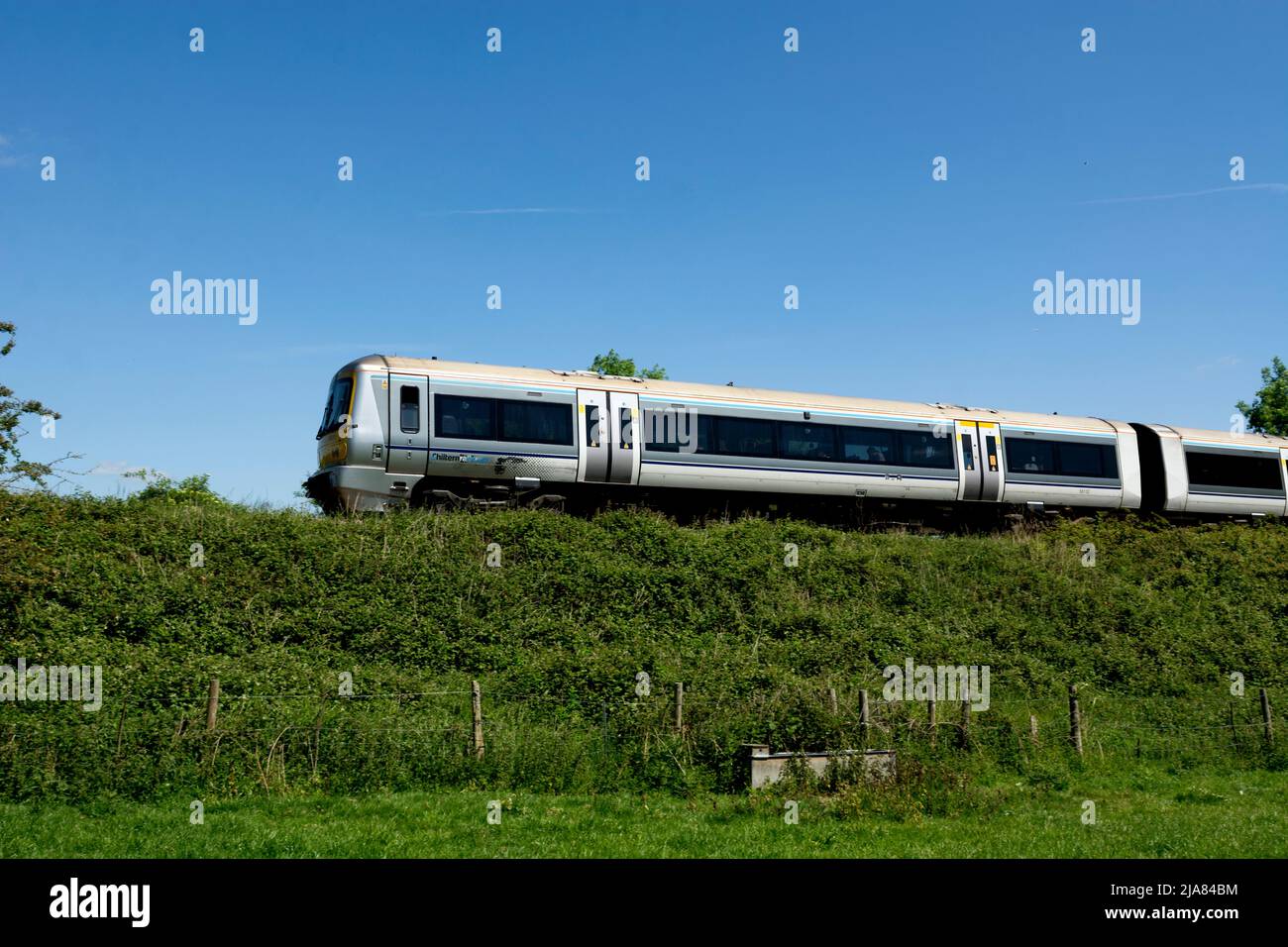 A Chiltern Railways class 168 diesel train, Warwickshire, UK Stock ...