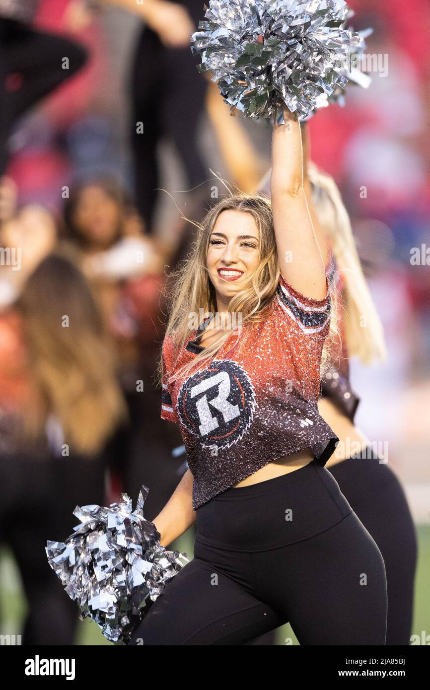 Cfl cheerleaders hi-res stock photography and images - Alamy