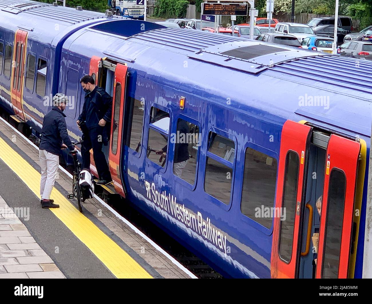 Datchet, Berkshire, UK. 25th May, 2022. A South Western train at ...