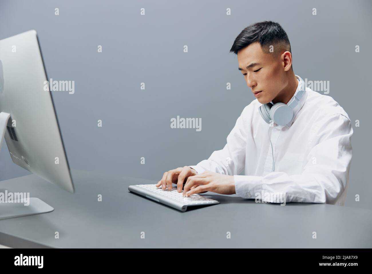 worker computer with keyboard on desk in office internet technologies ...