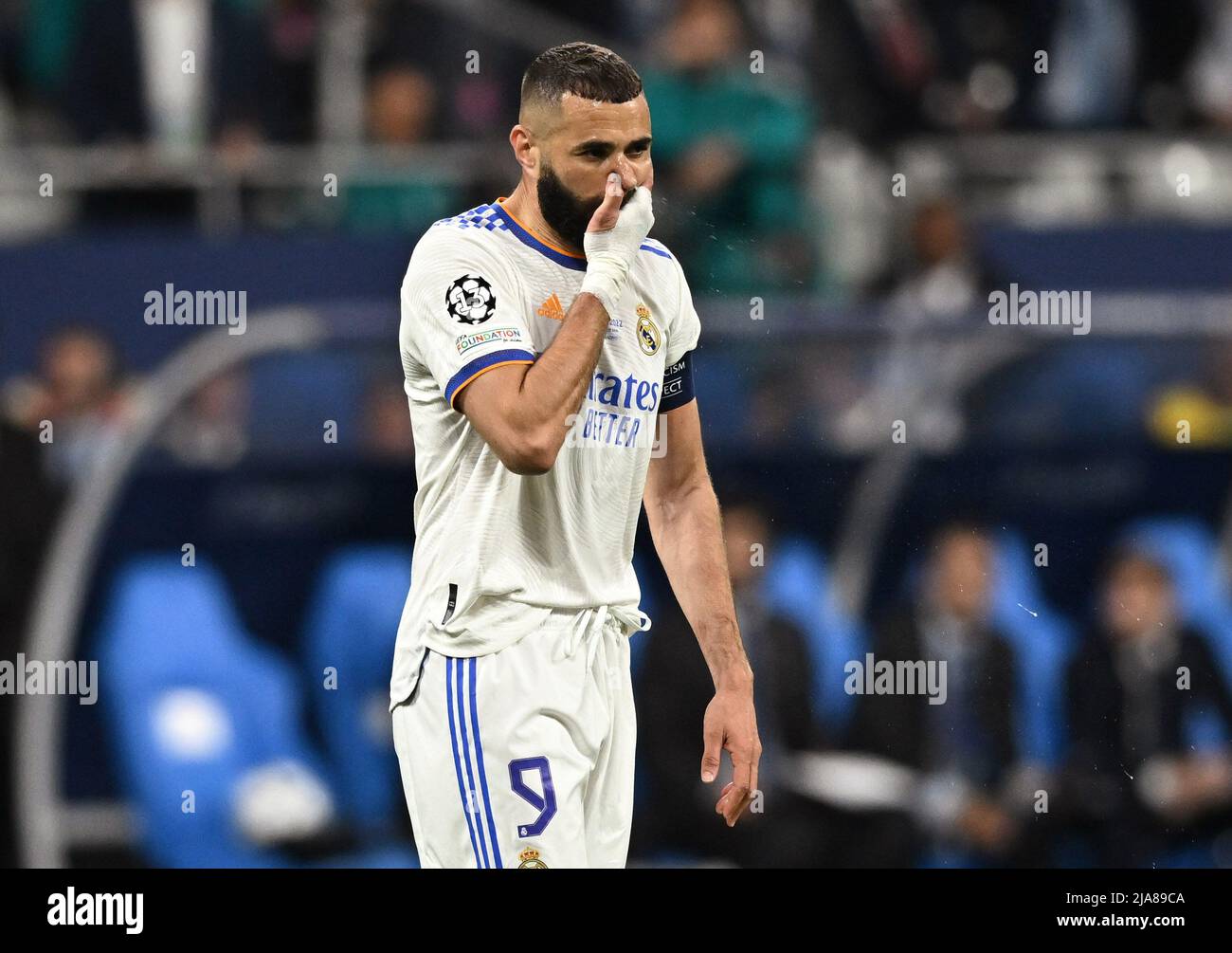 Real madrid liverpool benzema hi-res stock photography and images - Alamy