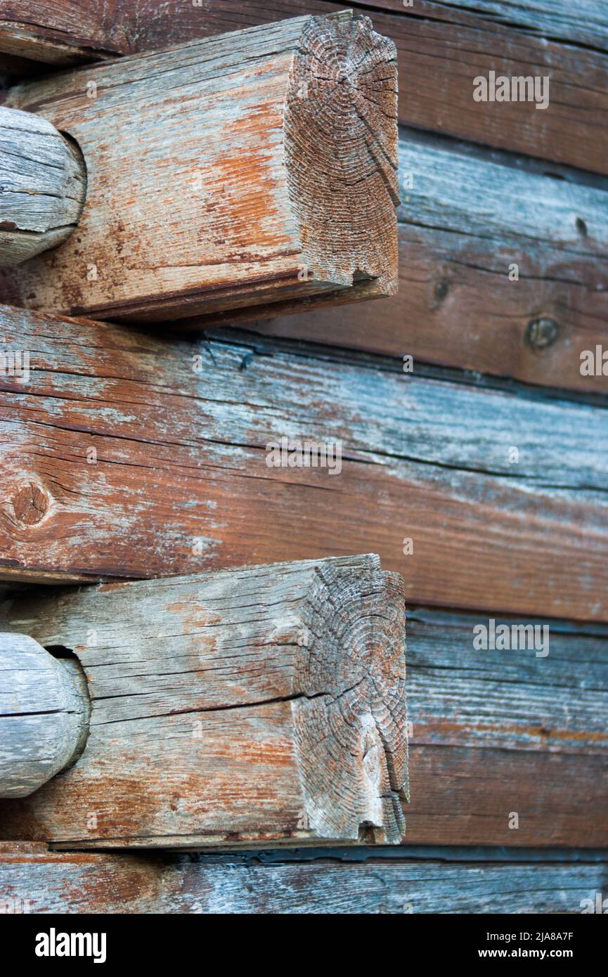 Weathered log cabin hi-res stock photography and images - Alamy