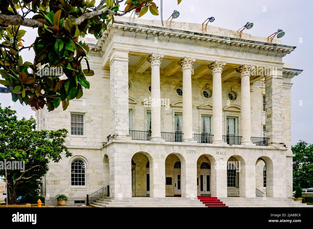 Classic revival architecture hi-res stock photography and images - Alamy