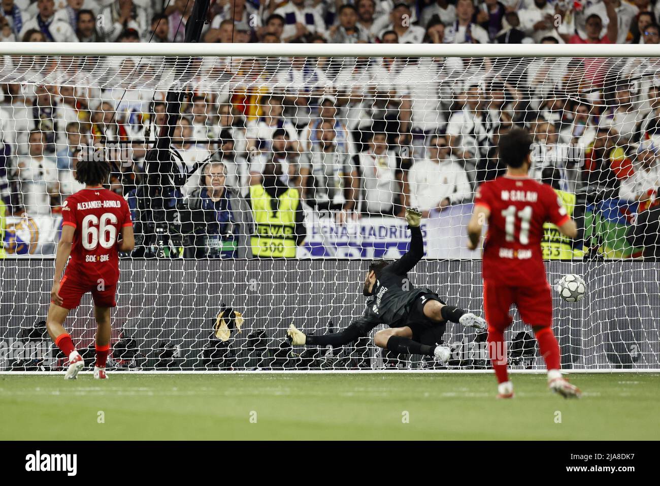 Alisson champions league trophy hi-res stock photography and images - Alamy