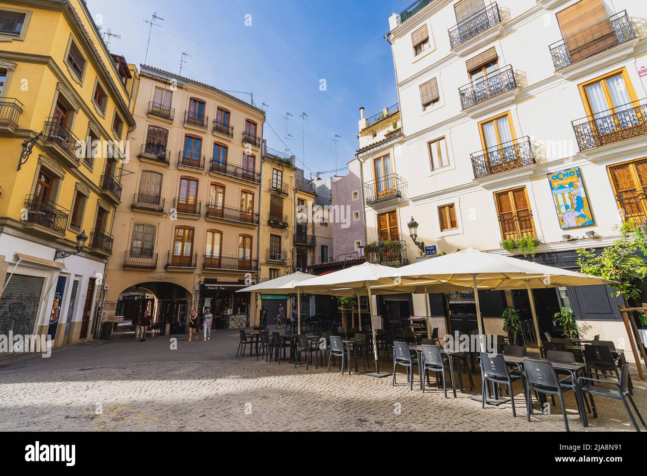 Valencia city street hi-res stock photography and images - Alamy
