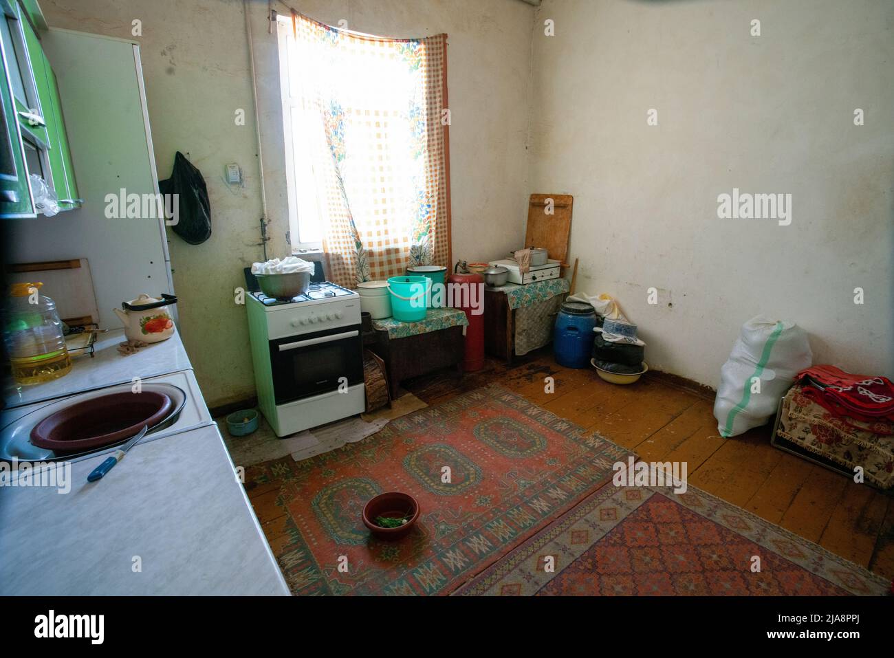 Uzbek house hi-res stock photography and images - Alamy