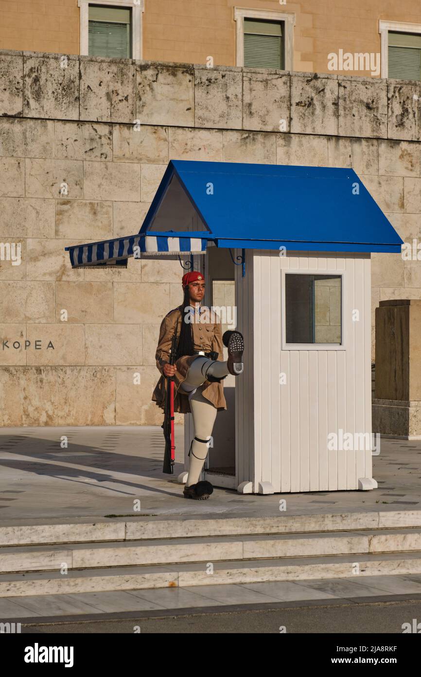 Evzone ceremonial guards hi-res stock photography and images - Alamy