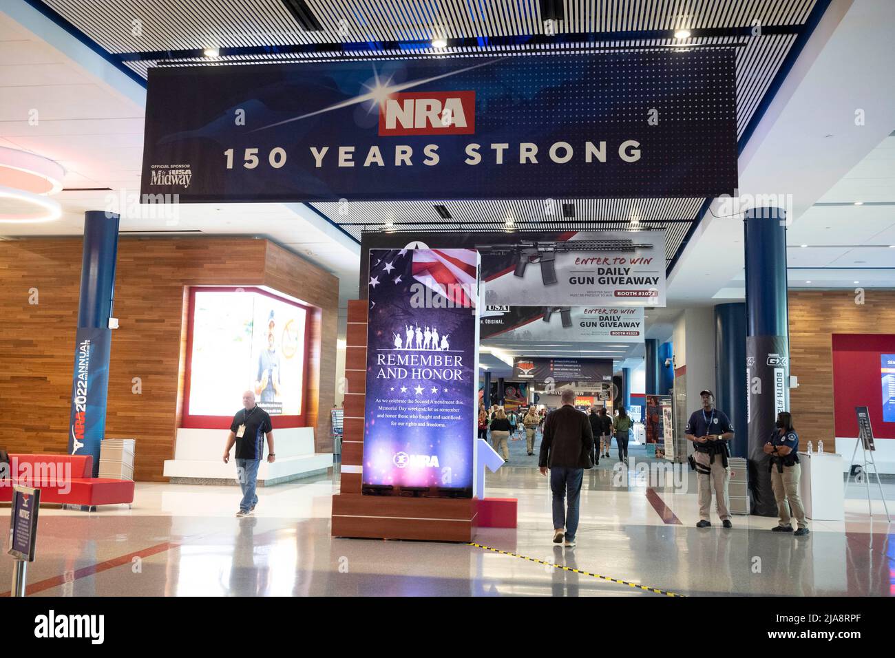 Houston, Texas, USA. 28th May, 2022. Gun enthusiasts shop for firearms ...