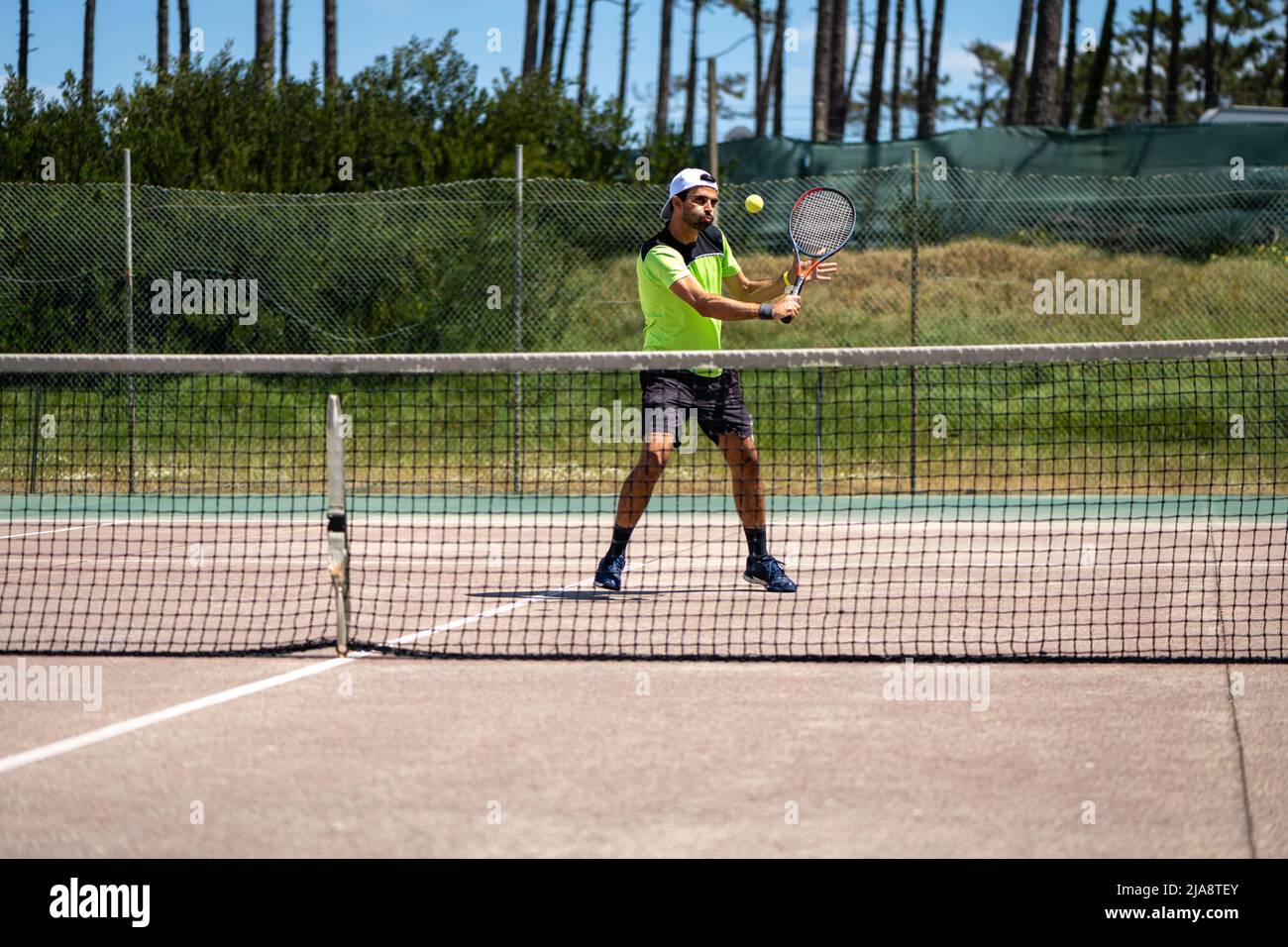 Drop shot tennis hi-res stock photography and images - Alamy