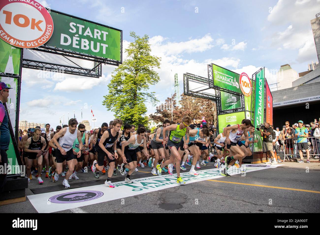 Ottawa, Canada. 28 May 2022. Start of the elite men's (including Lucas ...