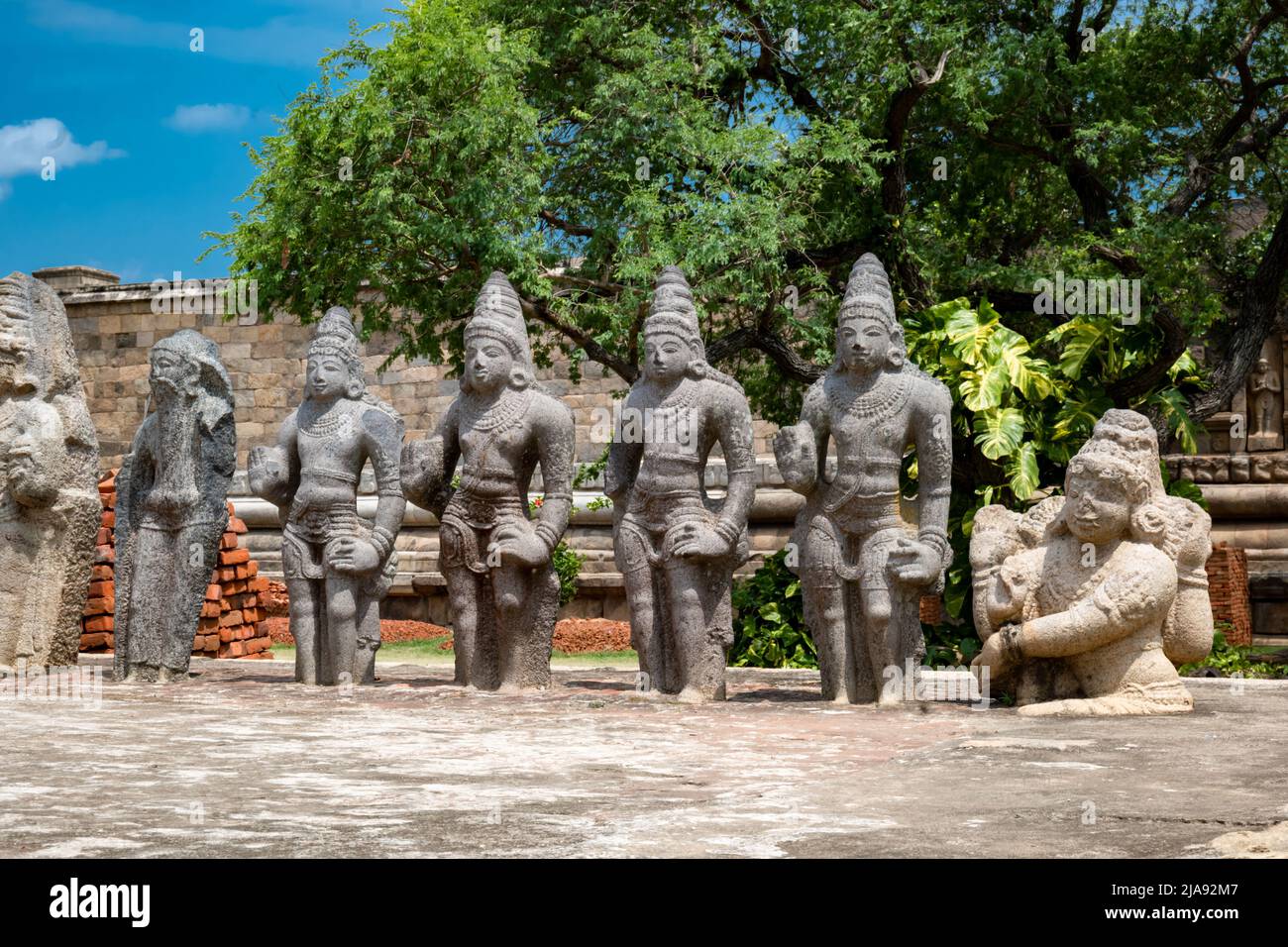 Carving ancient indian art hi-res stock photography and images - Alamy