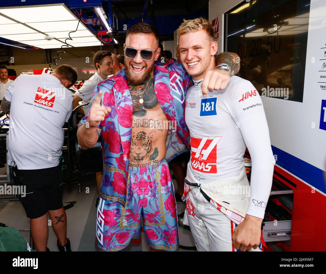 Conor McGregor go to visit his friend driver Kevin Jan Magnussen at ...